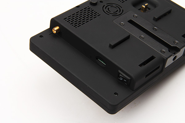 Hawkeye Sharp Vision 7 inch FPV Monitor/Built-in DVR & 5.8G Receiver ...